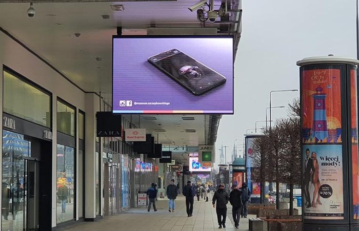 Dal neon al LED, come si sono evolute le insegne luminose - Euro Display